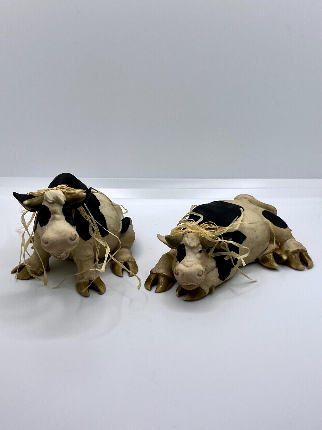 Set 4" Cow Sitting Down With Bow & 4" Cow Laying Down With Bow- Hand ...