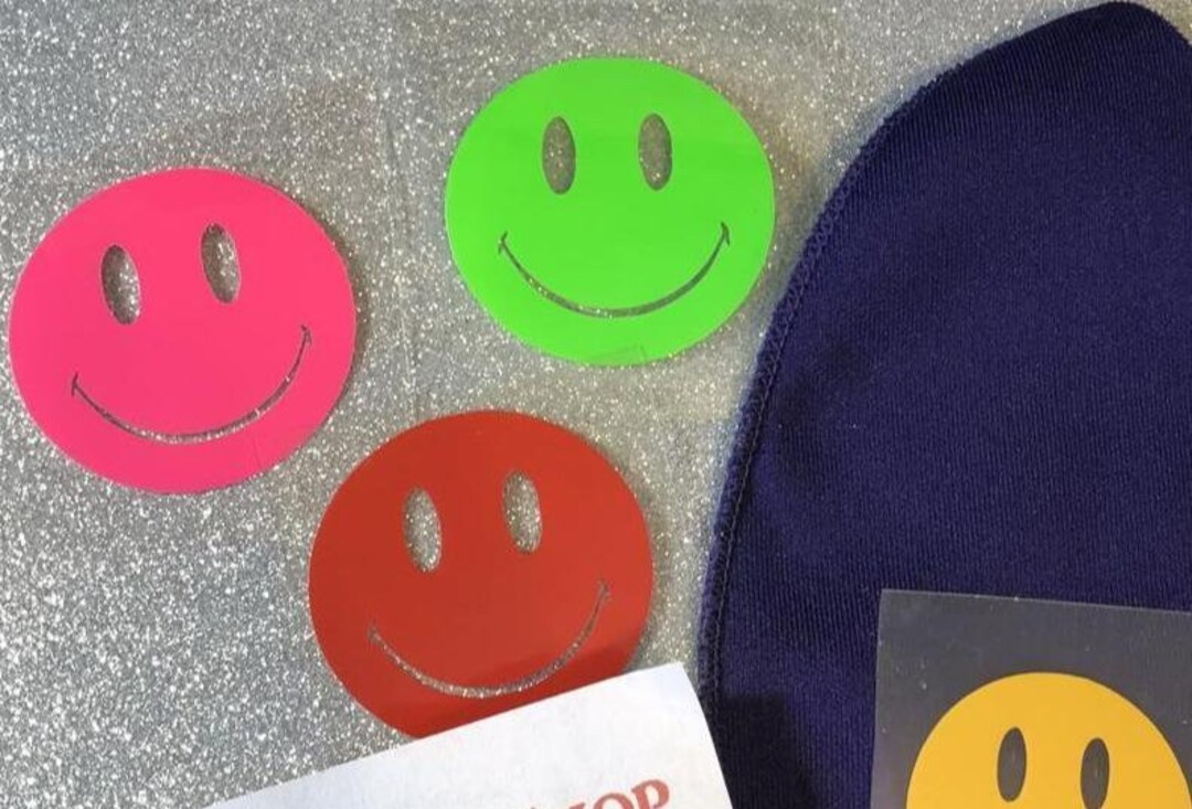 Iron on / HTV: Set of 20 Smiley Face Iron on Decal / Tshirt / DIY ...
