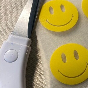Iron on / HTV: Hi + Smiley Face Iron-on Decal / T-shirt Design/ Bag ...