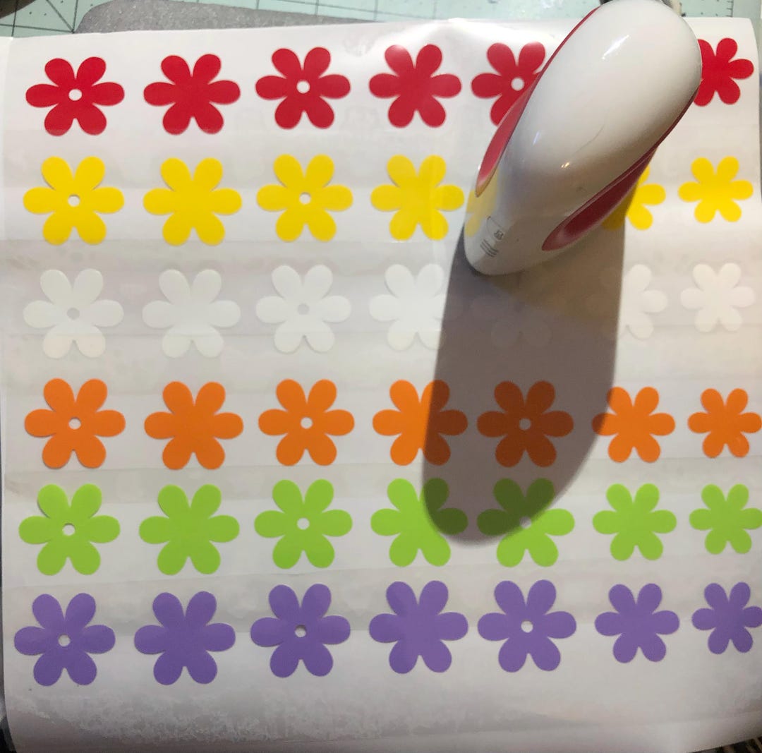 Iron on / HTV: Flower Iron-on Decal / T-shirt Design/ D.I.Y Projects - Etsy