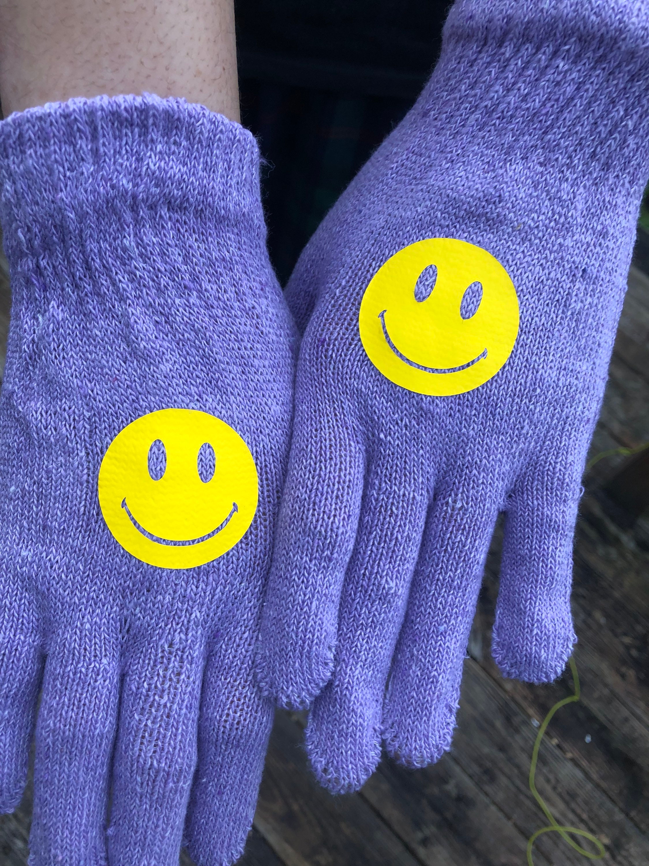 Iron on / HTV: Lightning Bolt Smiley Face Iron-on Decal / T-shirt ...
