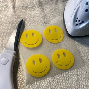 Iron on / HTV: Smiley Face Iron-on Decal / T-shirt Design/ Bag / Jeans ...