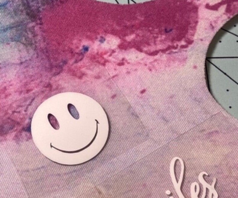 Iron on / HTV: Hi + Smiley Face Iron-on Decal / T-shirt Design/ Bag ...
