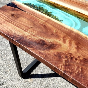 USA- Walnut Blue White Capped Ocean Waves Tables. Shells Plants ...