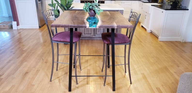 Real 3d Fish Aquatic Epoxy River Table, With Realistic Northern Fish ...