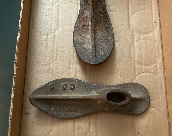 2 Cast Iron Shoe Form Last Malleable C3 - Etsy