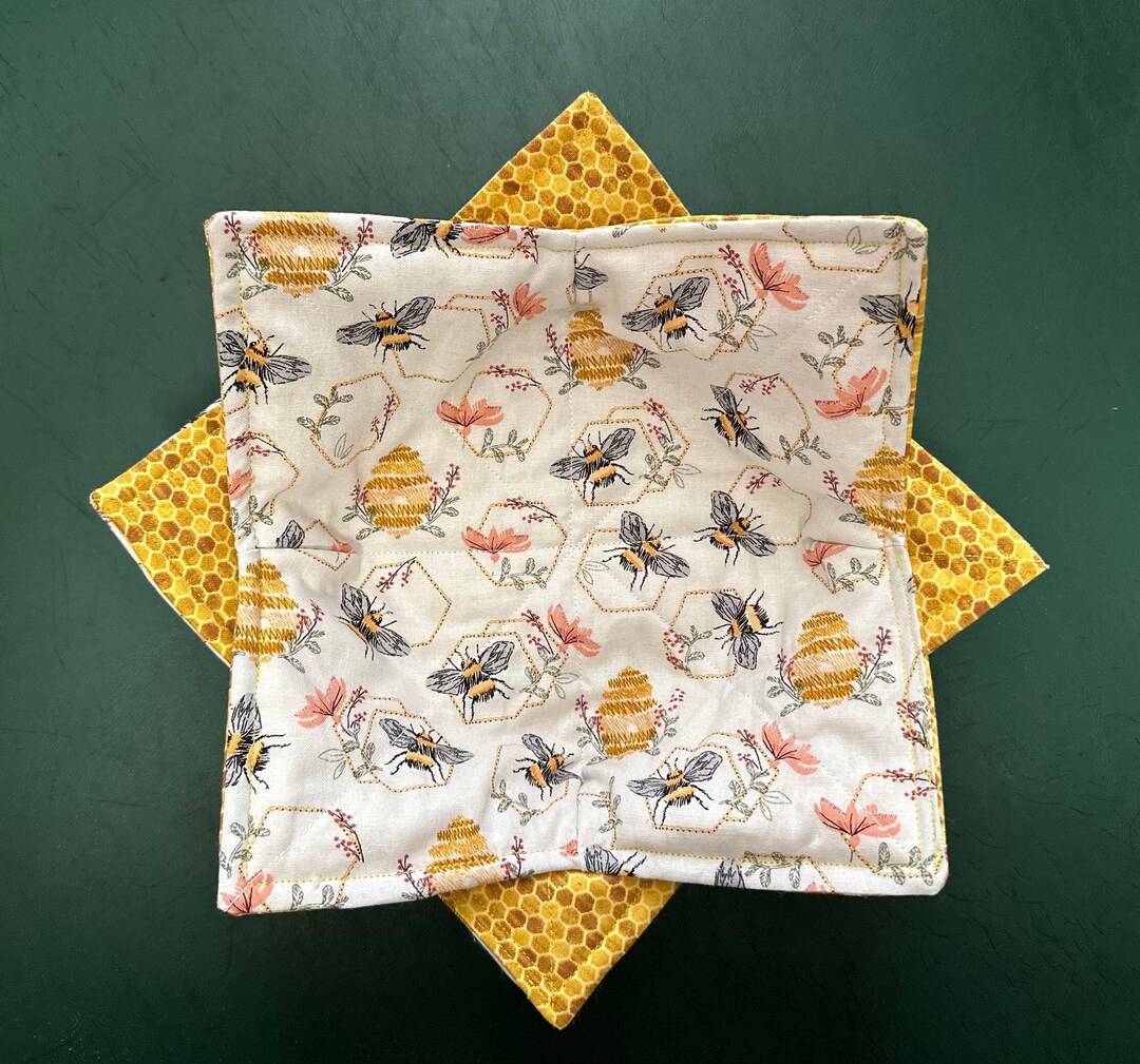 Honeybees Microwave Safe Bowl Cozy, Reversible Hot and Cold Honey Bees ...