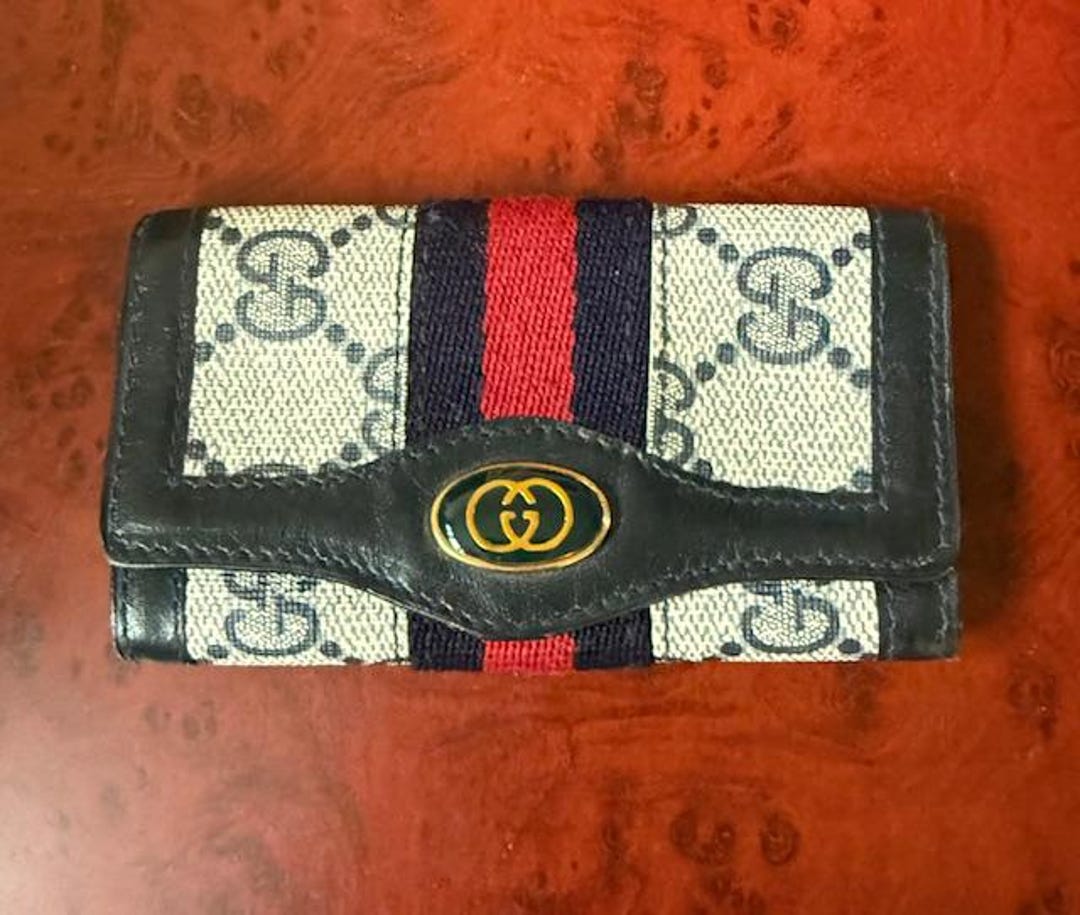 Gucci Vintage 1980's Key Holder Ophidia Sherry Line Collection Navy ...