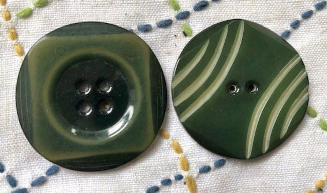 Two Differend Moss Green 1930's Buttons - Etsy