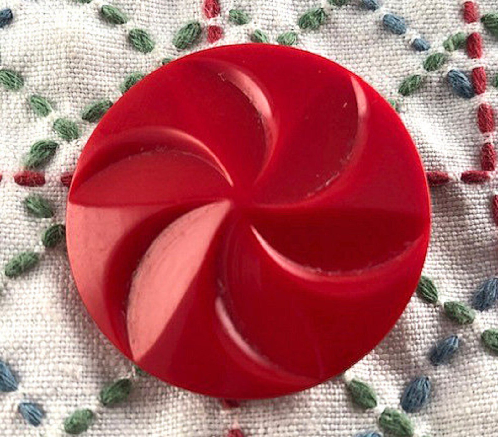 Wavy Bright Solid Red Casein Button 1930's Metal Shank - Etsy