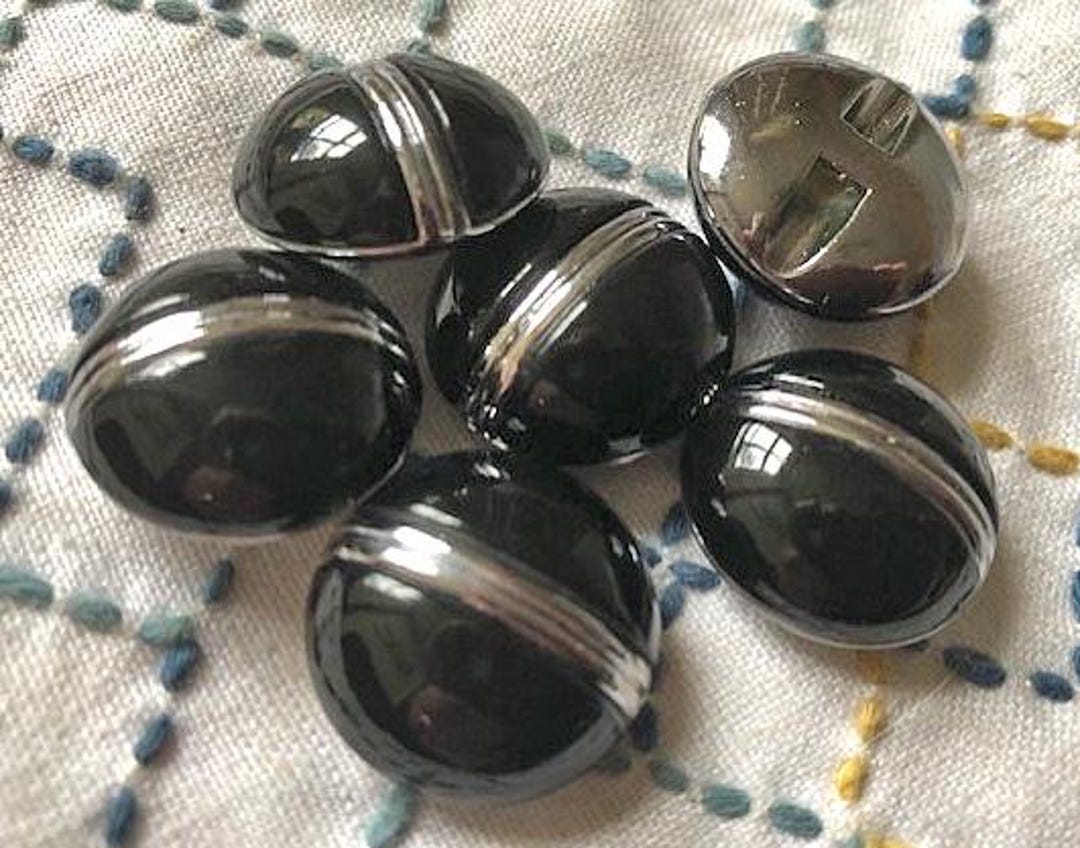 Rounded Black Silver Buttons in 2 Sizes 1970's Retro Vintage - Etsy