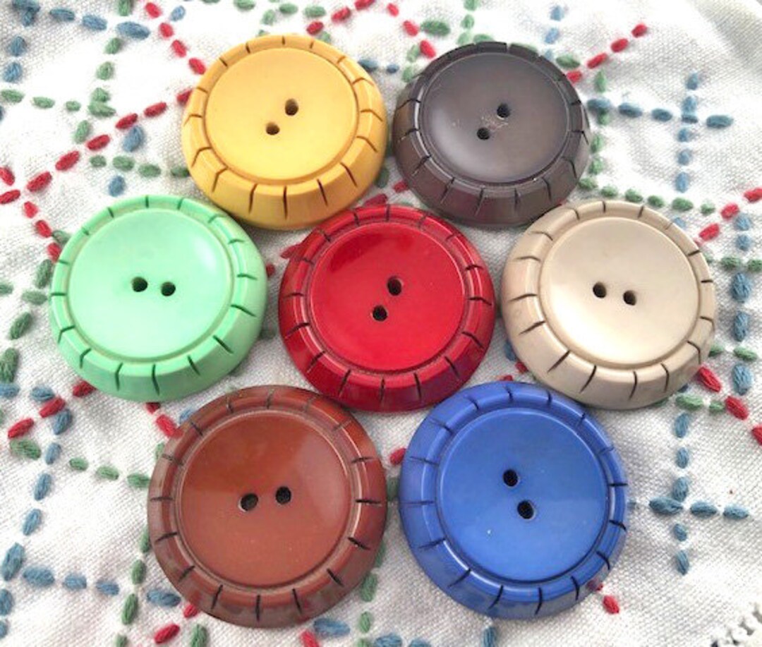 Group 7 Casein Buttons 1930's Colors Vintage - Etsy