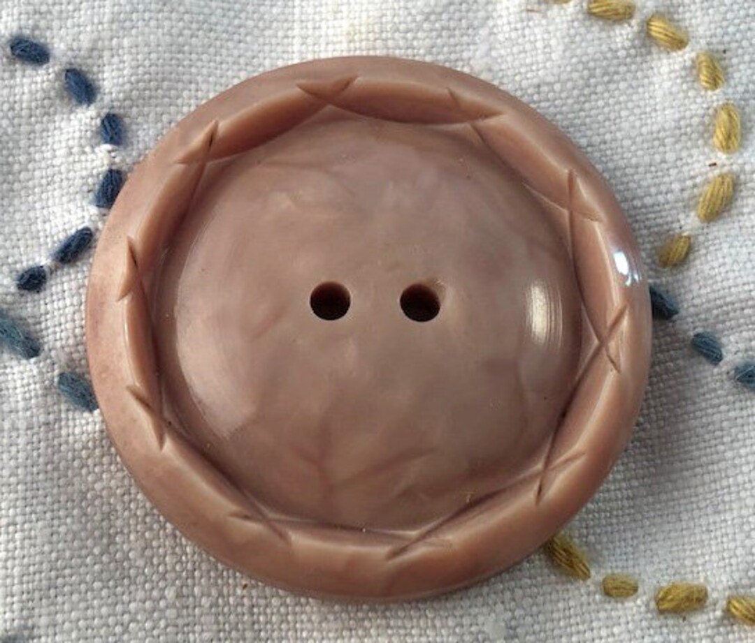 Beige Brown Galalith Button Carved Rim 1930's 1 & 5/16 - Etsy
