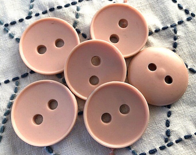 Set 7 Large Pale Pink Hard Plastic 1930's Buttons - Etsy