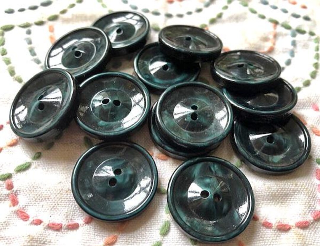 Set 14 Small Green Galalith Buttons 1930's - Etsy