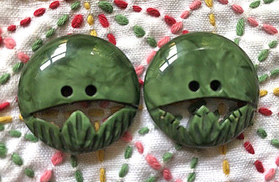 Pair 2 Green Carved Openwork Galalith Buttons - Etsy