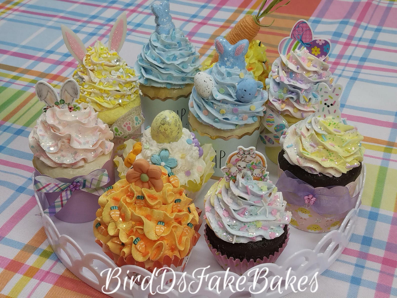 Mystery Easter Cupcake Box - Random Set of 3 Cupcakes - Etsy