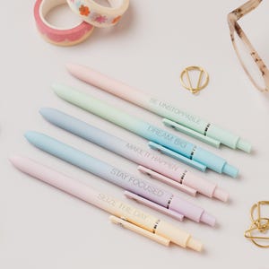 Achievers Inspirational Pen Set for Women - Motivational Quotes Office ...