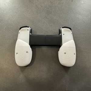 Backbone One ERGO-GRIP W/ Pass-through USB-C Port - Removable (backbone ...