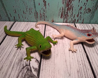 Lizards Rubber Toy - Etsy