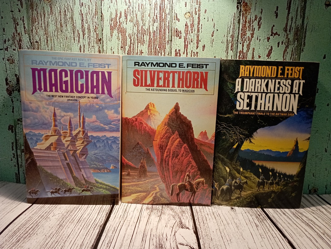 The Riftwar Saga, Raymond E. Feist Vintage 1980s Paperback Books ...