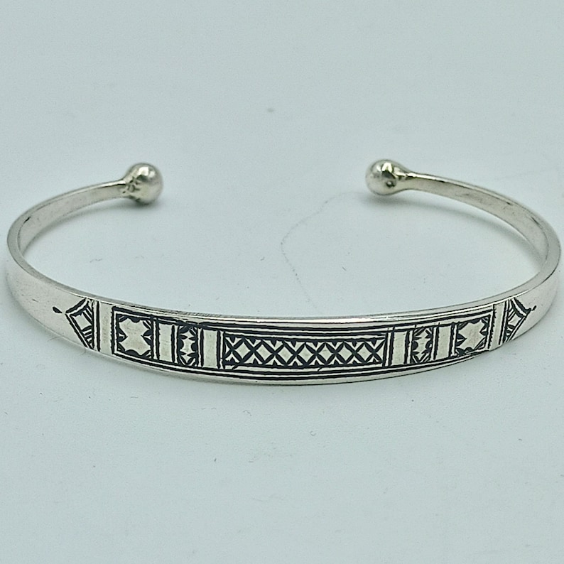 Tuareg Bracelets, Tuareg Moroccan Bracelet With Ethnic Tuareg Engraving ...