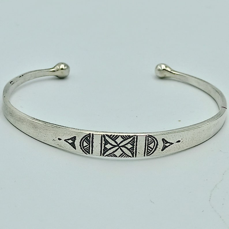 Tuareg Bracelets, Tuareg Moroccan Bracelet With Ethnic Tuareg Engraving ...