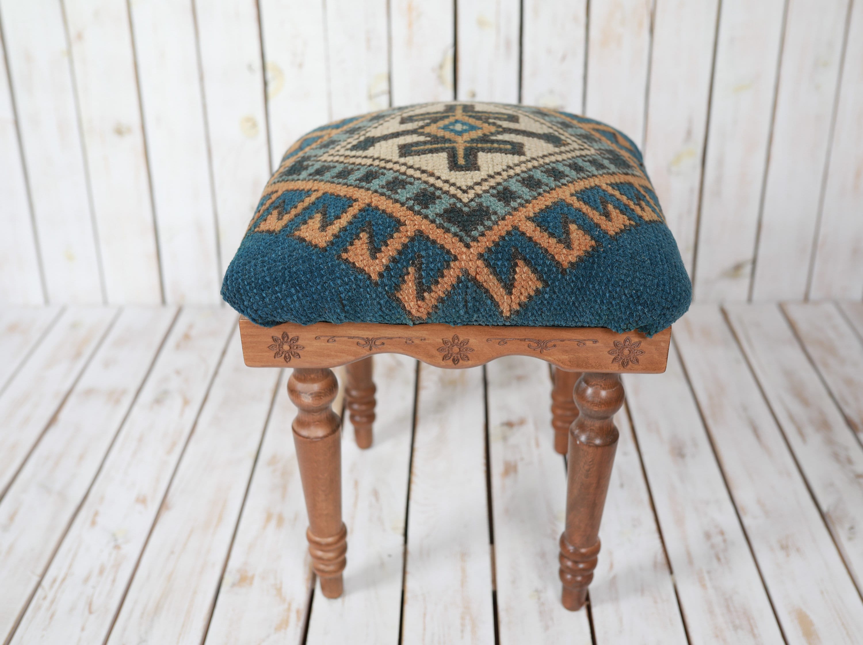 Kelim Hocker, Boho Hocker, Teppichhocker, rustikaler Hocker ...