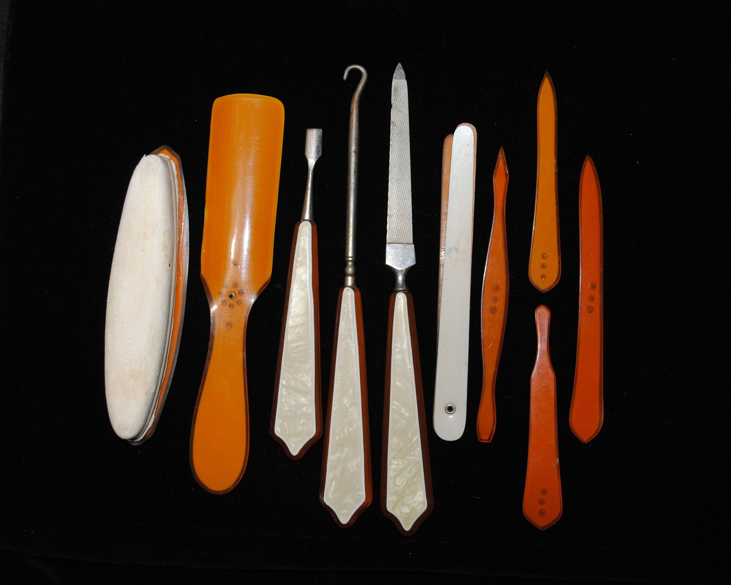 Set of 10 Vintage Art Deco Celluloid Vanity / Nail Care Set With ...