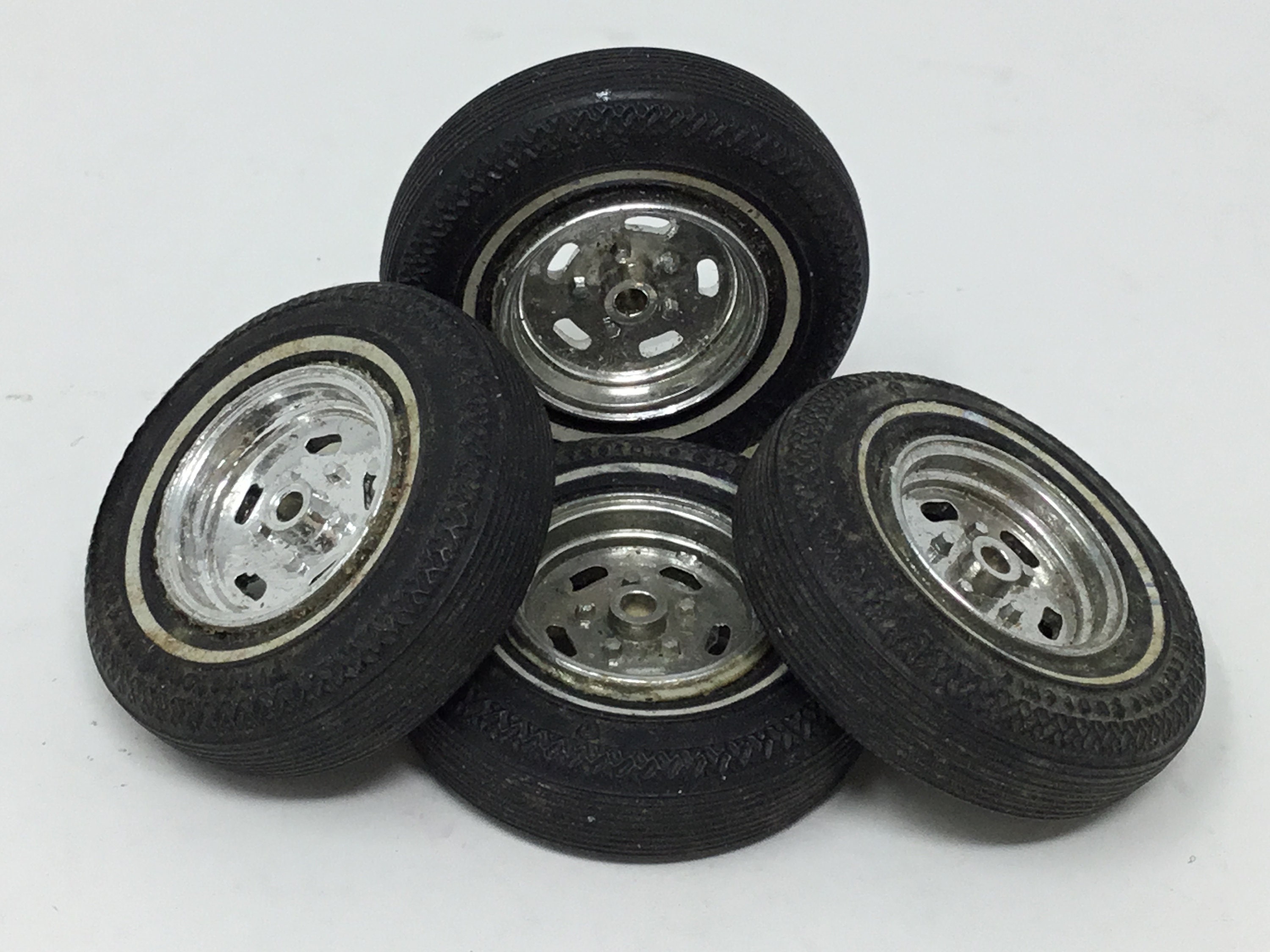 70’s Slotted Muscle Drag - Model Car Junkyard Wheel & Tire Set - #E248 ...