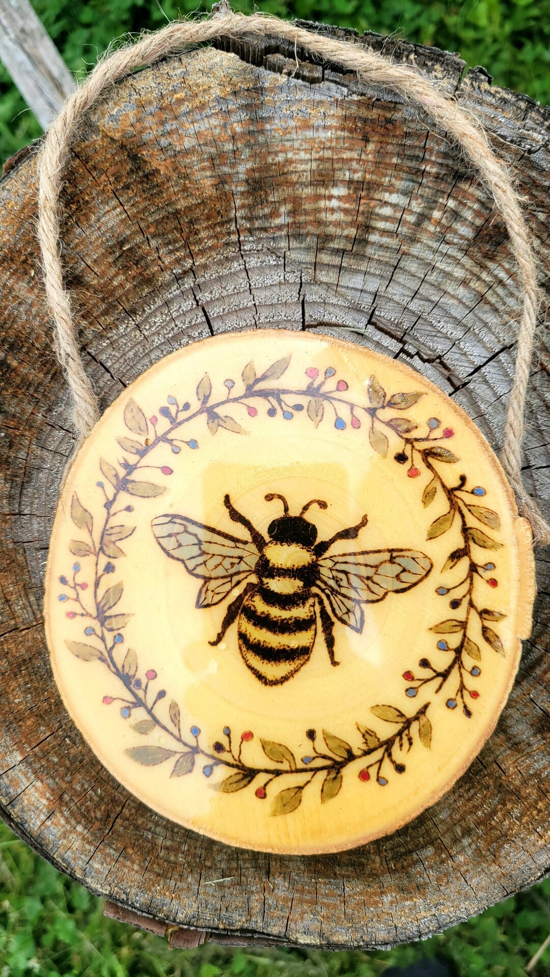Cottagecore Woodburned Painted Bee and Wreath Wall Art on Wood Plaque 5 ...