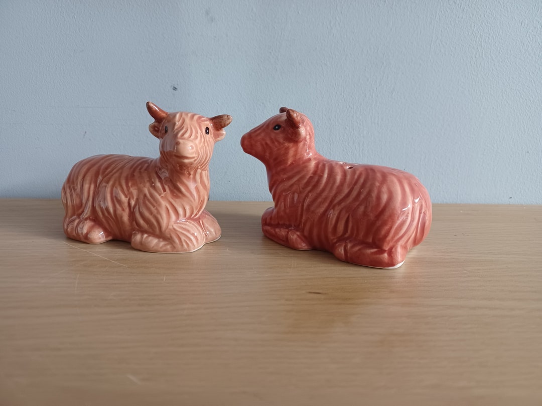 Highland Cow Cruet Set Novelty Ceramic Salt & Pepper Pots 8cm NEW Free ...