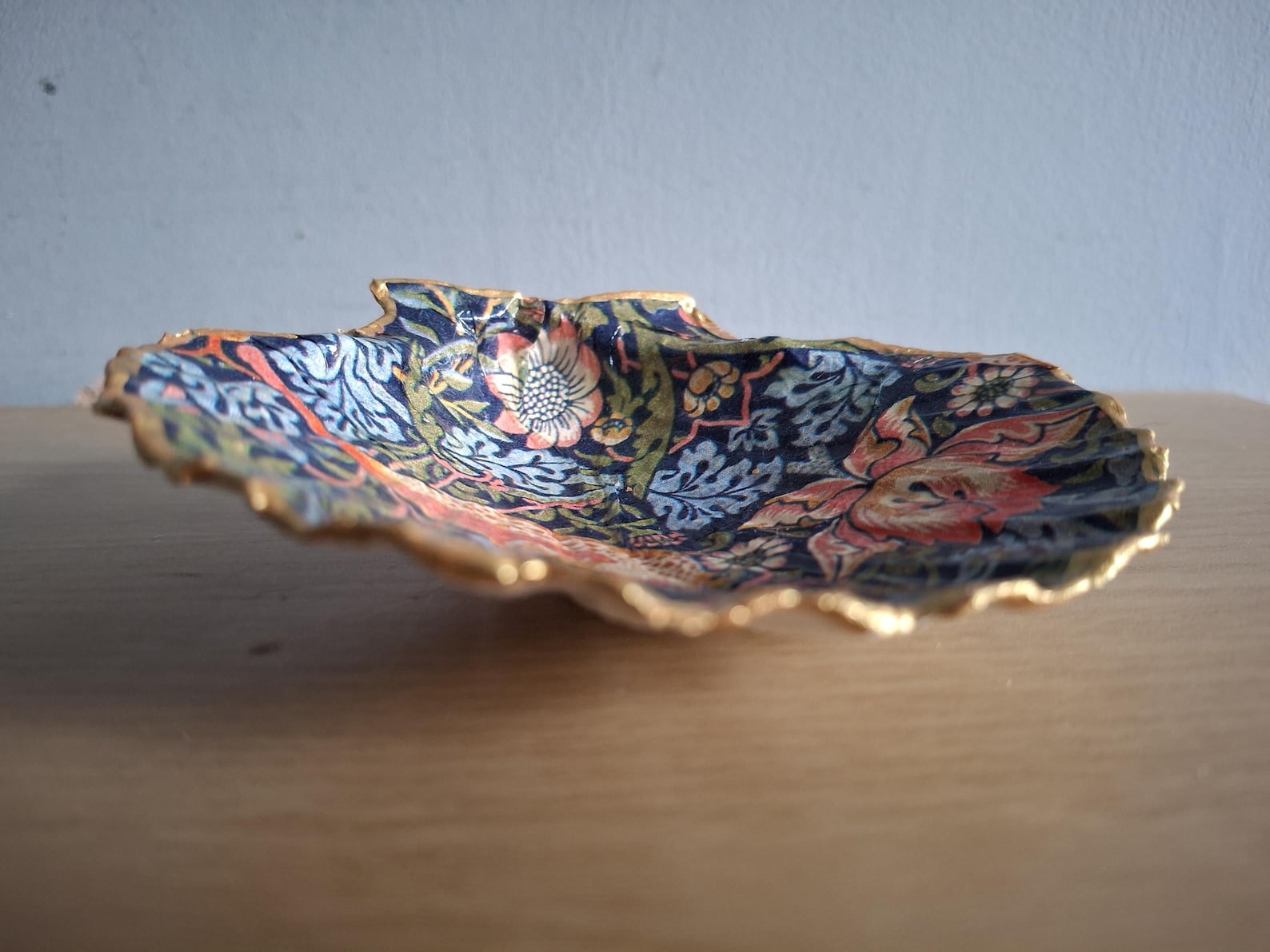 Scollop Shell Trinket Dish STRAWBERRY THIEF DESIGN 11cm Decouped ...