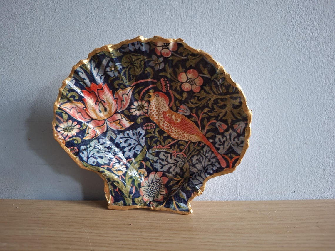 Scollop Shell Trinket Dish STRAWBERRY THIEF DESIGN 11cm Decouped ...