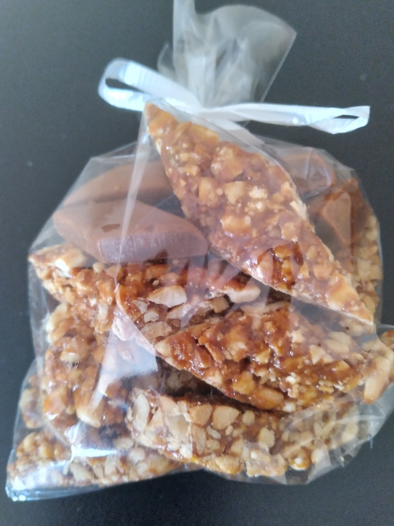 Ghana Nkate Cake/peanut Brittle/snack/african Peanut Cake/party Treats ...