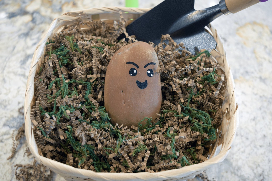 Piper Potato Hand-painted Garden Rock / Stone / Fruit, Vegetable Rocks ...