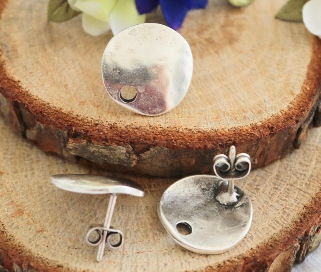 Round Disc Earrings, Earrings With Eyelet, Geometric Disc Stud Earring ...
