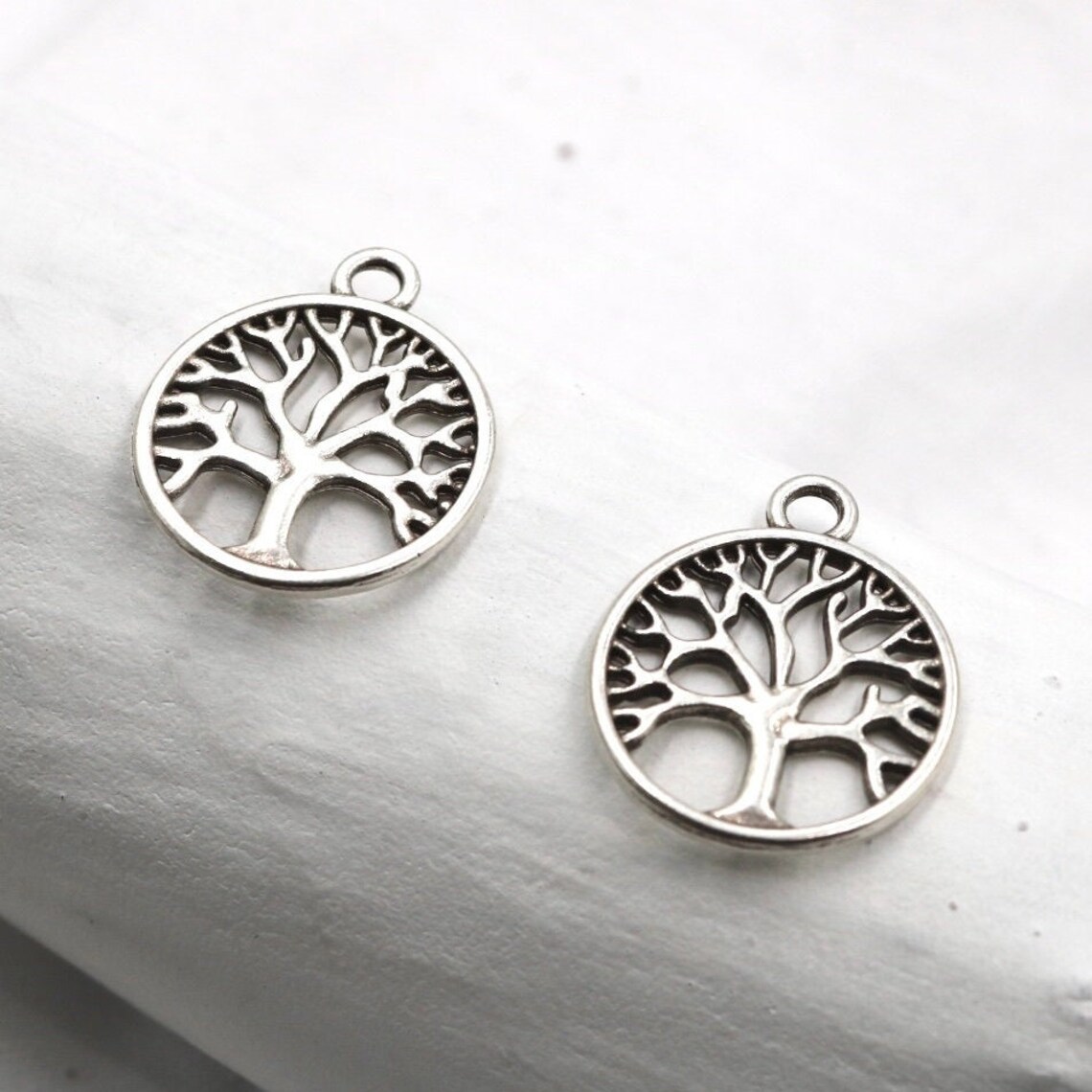 10 Antique Silver Tree of Life Charms: Family Tree Pendants - Etsy