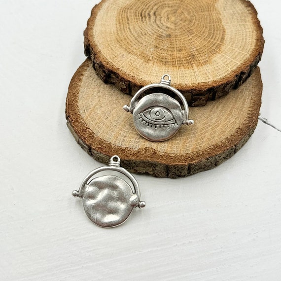 Silber Evil Charms Evil Eye Anhanger Boho Eye Charm Eye Disc Charm Silber Runde Charm Schmuckzubehor fur Schmuckherstellung ZU606 AS Etsy