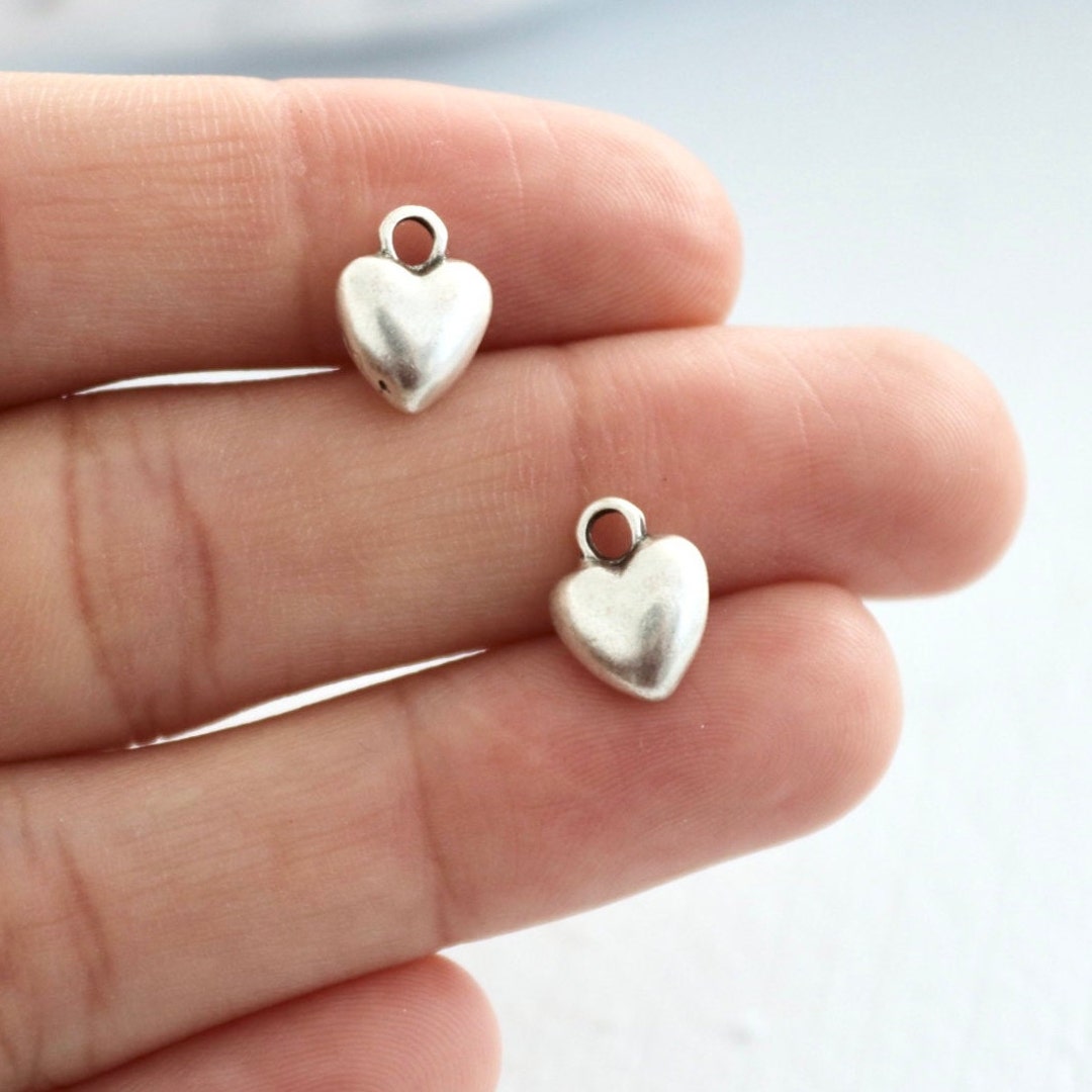 20 Antique Silver Heart Charms: Zamak Pendants (10.5x9mm) - Etsy