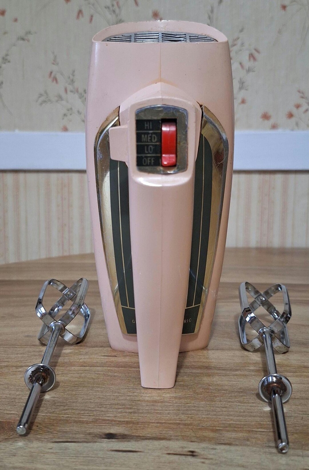 1960's Electric Hand Mixer in Vintage Pink - Etsy