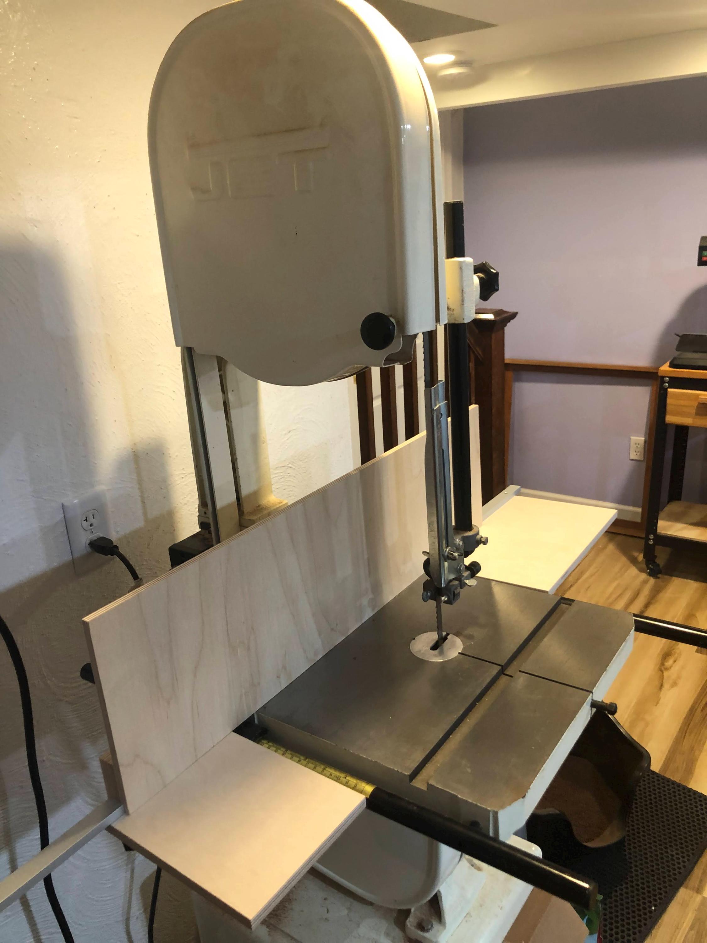 Three-jig Plan Bundle: Resaw Fence With Infeed and Outfeed Support ...