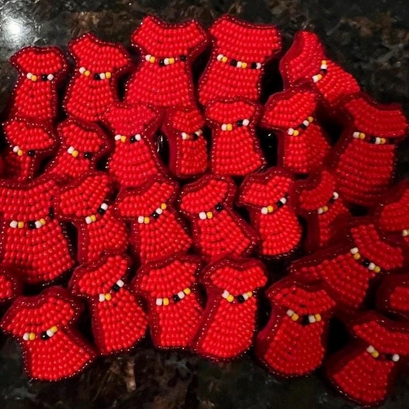 Red Dress Pins Mmiw - Etsy Canada