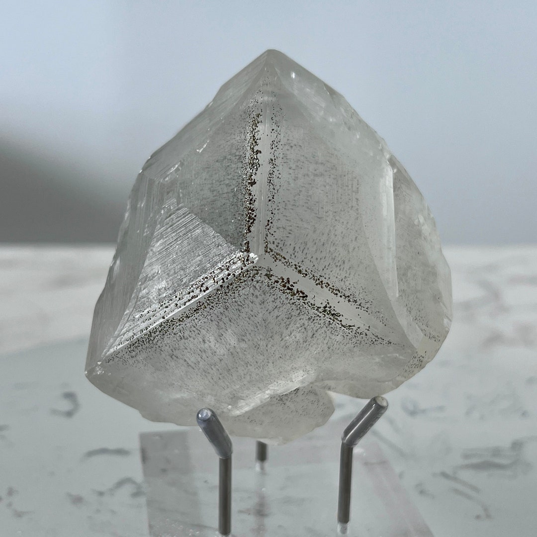 Benz Calcite With Pyrite UV Fluorescent Hunan China - Etsy