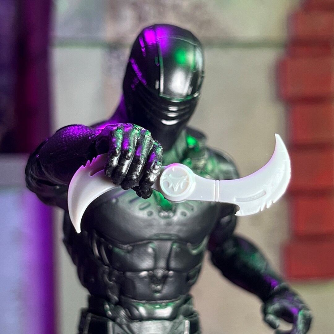 Shredder Glaive Weapon of the Daywalker 1:12 Scale Toy Accessory ...