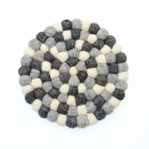 Set of 3 Felt Colorful Ball Trivet Handmade Ball Trivet Felt Pot Holder ...