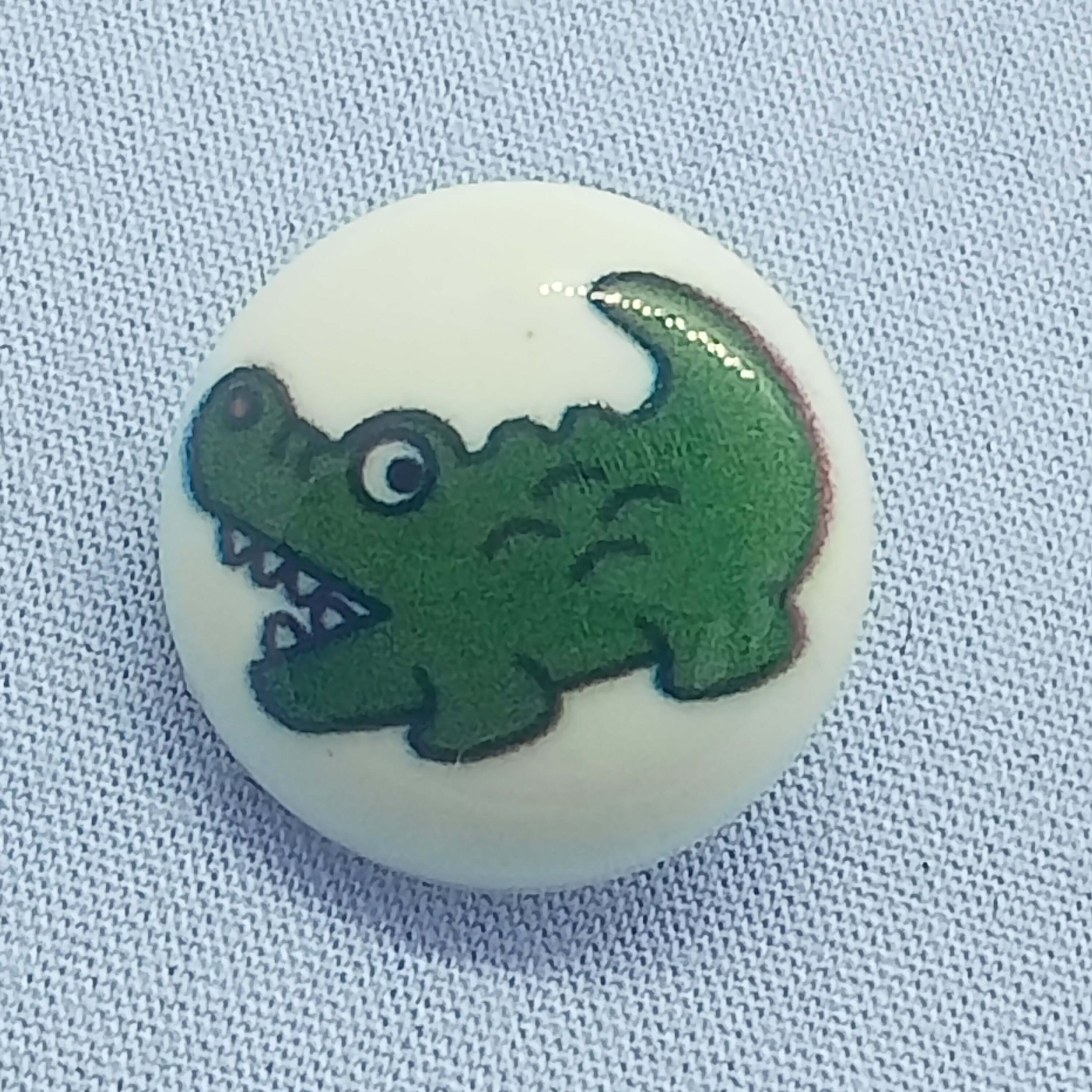 5 X Round Crocodile Buttons - Etsy