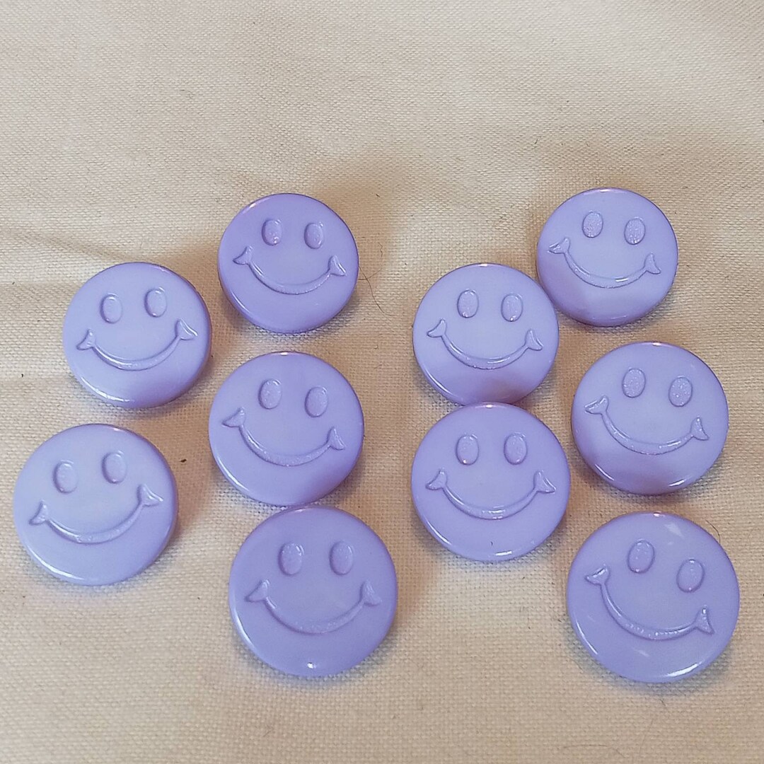 10 X Lilac Smiley Face Buttons - Etsy