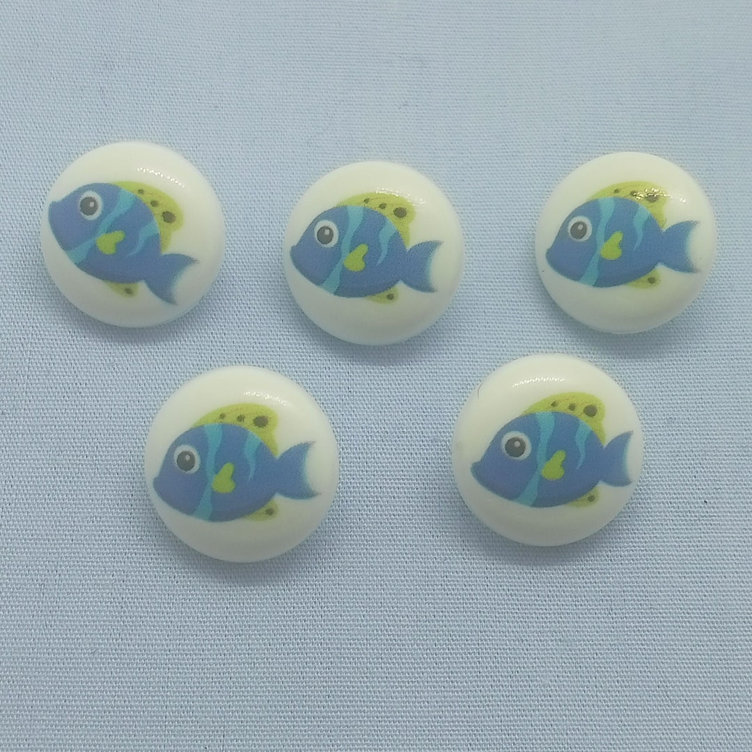 5 X Round Blue Fish Buttons - Etsy