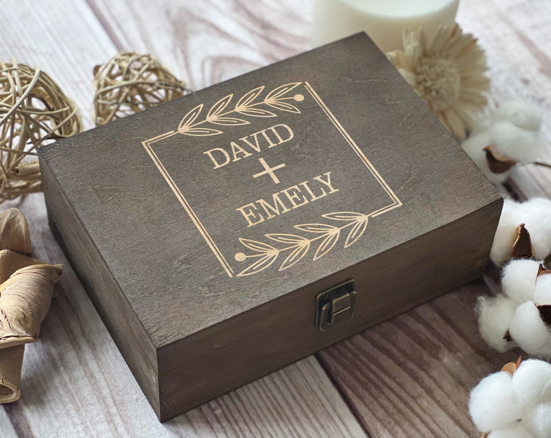Personalized Wooden Keepsake Box: Engraved Memory Box, Couples Gift - Etsy